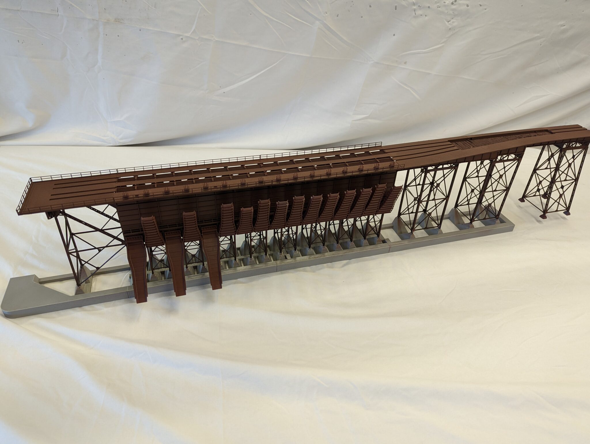 Ore Dock Kits - Model Railroad Engineering